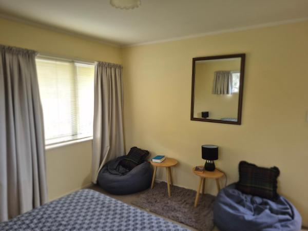 One Bed At The Heart Of A Royal City - Palmerston North