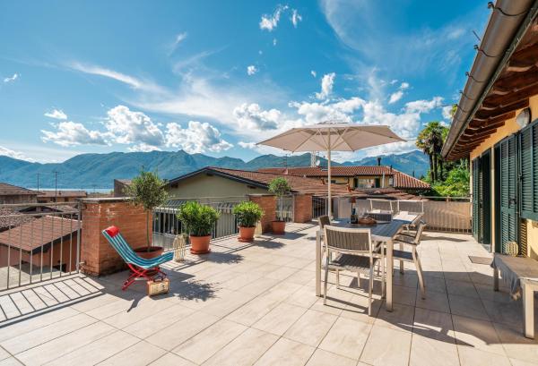 Central Penthouse Luino - Cannobio