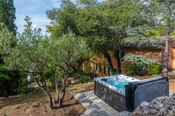 Maison De Charme Avec Jacuzzi - Lorgues