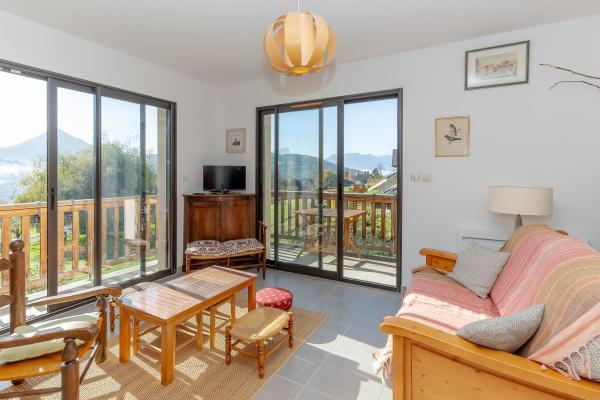 Maison De Tamo - 6 Personnes - Challes-les-Eaux