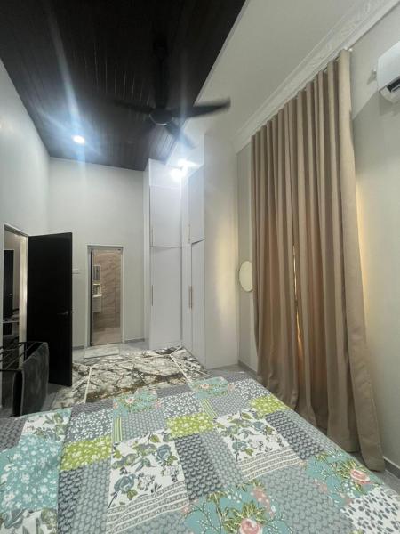 Roomstay Atinaya - Chemor
