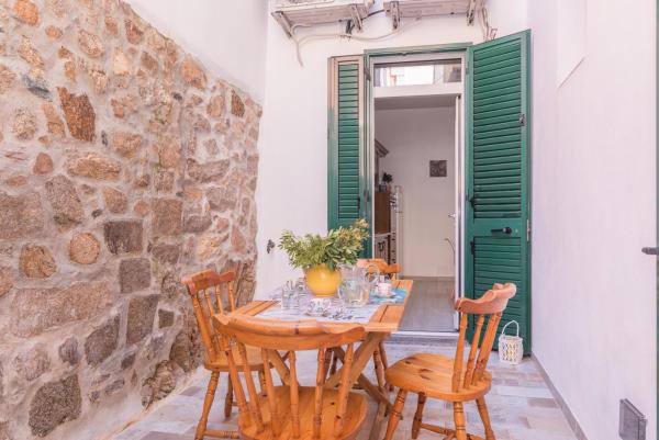 Casa Ziniculà E Cupulata - La Maddalena