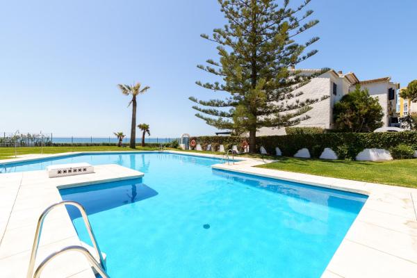 Charming Apartment With Sea Views - Sitio de Calahonda