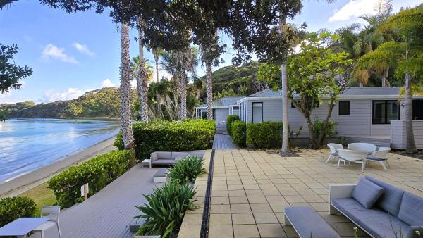 The Beach House Kawau - Omaha River