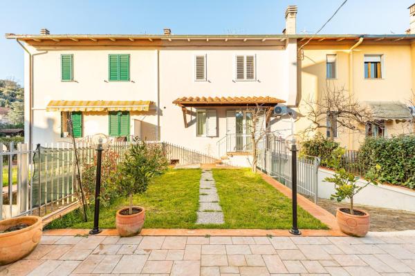 Holiday House Giuliana - Campi Bisenzio