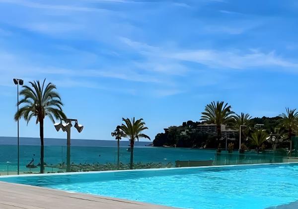First Line Mediterranean Apartment - Mallorca