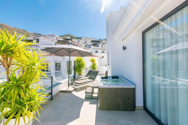 1 Bedroom Apartment In Cómpeta - Torrox