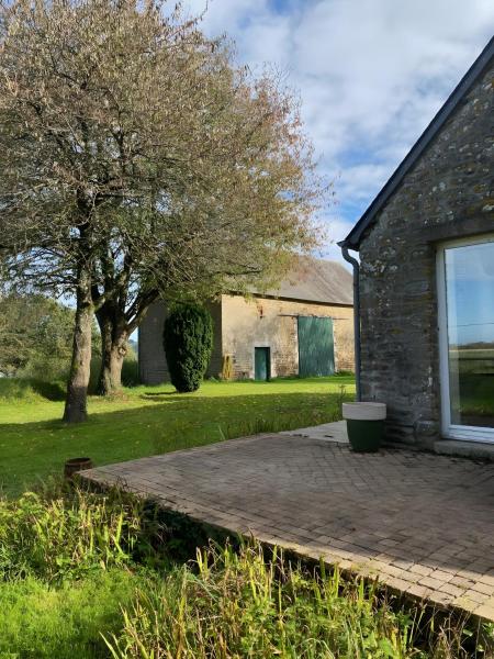 Gîte De La Ferme Du Tilleul - Le Jardin de la Pellerine