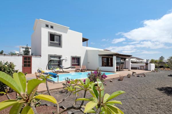 Villa Montaña Roja - Playa Blanca, Las Palmas, Spain