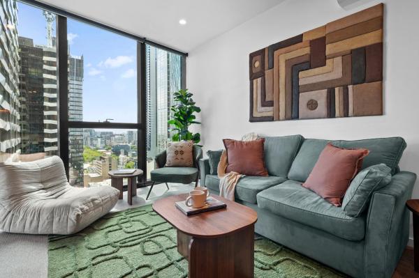 Coast Luxury 2br Apt Cbd, Pool, Gym, Sauna - Carlton