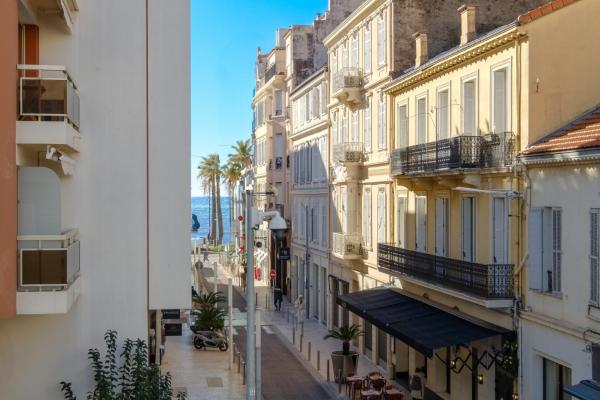 Le Nostalgique - Cannes