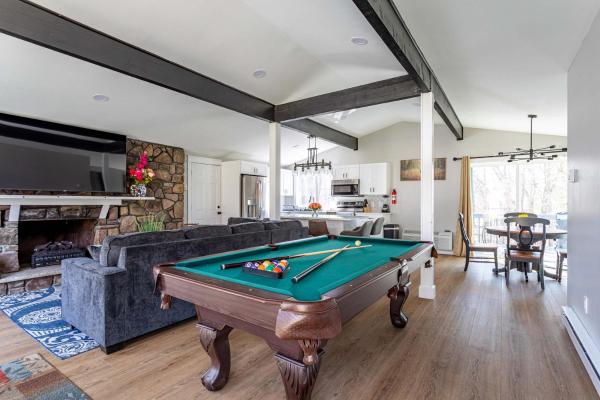 Lakeview Lodge 1min Walk To Lake Pool Table - Tobyhanna, PA