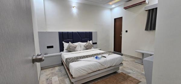 Hotel Ram Villa - Ahmedabad