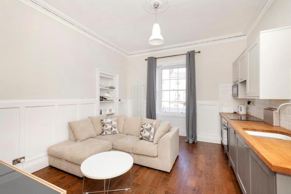 Stylish West End 1-bed - Prime Location - Edinburgh