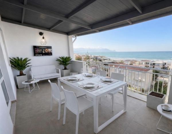 Trilocale A 150 Mt Dal Mare Con Wifi E Terrazza - Alcamo