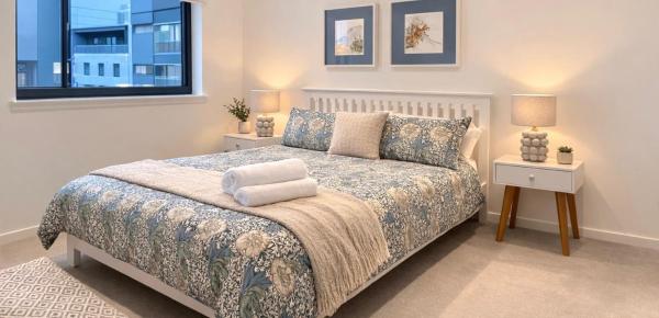 Private Room And Bathroom In Shared Flat With Parking - Glasgow