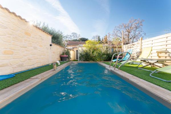 Le Chalet Houda Et Spa En Option - Nîmes