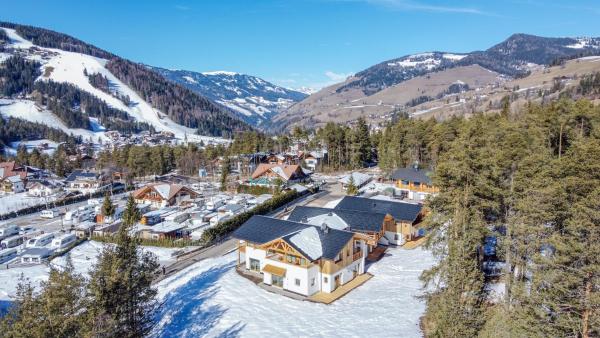 Les Ciases Chalets Dolomites Apt 2 - Bruneck