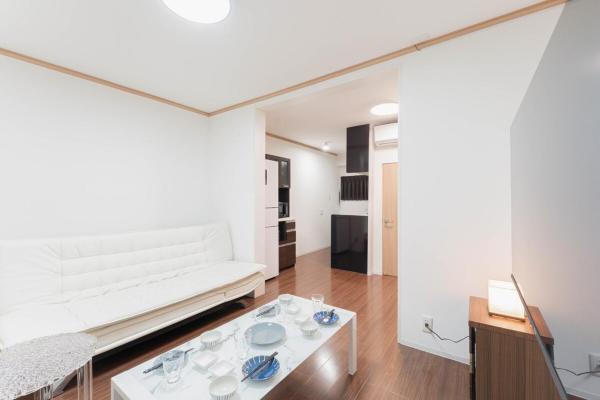 Guest House Higashimikuni 1 - 이케다시