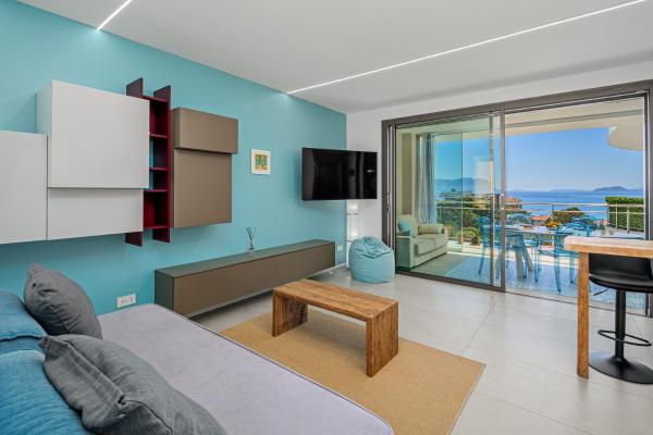 Pascoli Suite - By And Service - Golfo Aranci