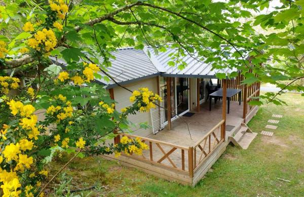 Camping Les Pialades - Chalet Eden - Dordogne