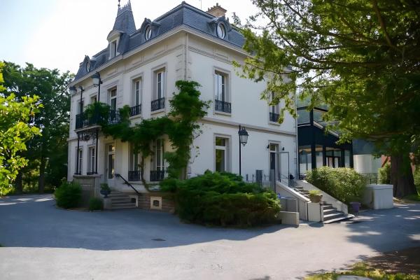 Maison Bourgeoise De Caractère - Tarare