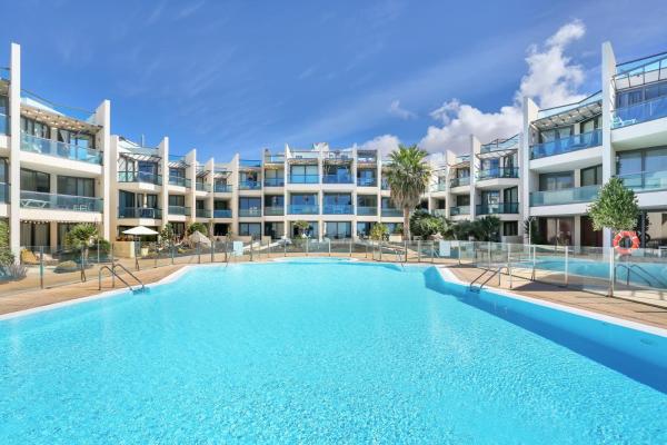 Oceanfront Apartment With Pool - El Cotillo
