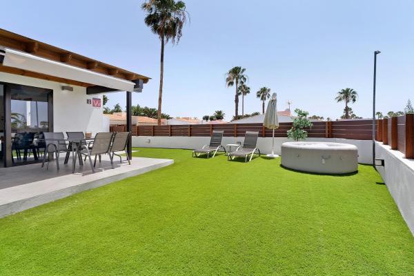 Casa Luna Kingbed And Jacuzzi - Playa del Inglés
