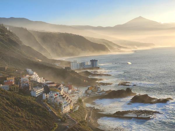 Olas Del Atlántico - Tacoronte