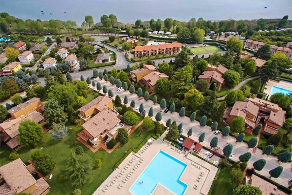 Apt Garda Lake Sirmione Con Piscina - Free Parking - Sirmione