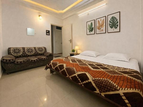 Krishna Apartment Homestay - Entire 3bhk Flat - Full Ac - Varanasi