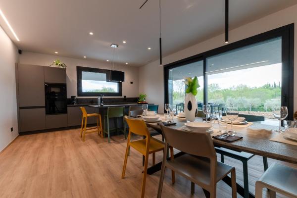 Villa Aqua Suite Apartments - Gardone Riviera