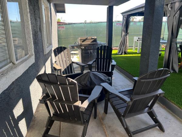 Spacious 5br Vegas Bungalow With Game Room - Las Vegas