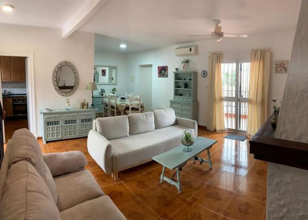 Hogar Familiar 2a Linea Playa · Parking · Tiendas - Fuengirola