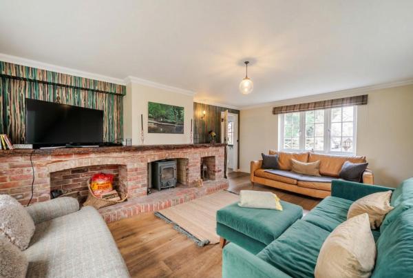 Characterful New Forest Cottage With Fire Pit, Brockenhurst - Lyndhurst, UK