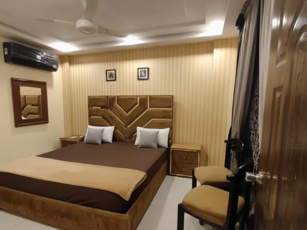 Modern Elite Stays In Bahria Town Lahore - Lahore
