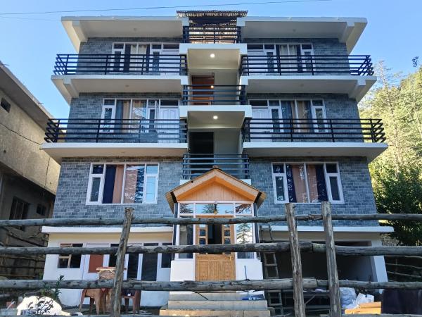 Bhagwati Heights Manali - Manali