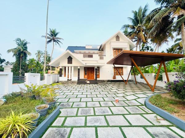 The Ivory Villa - Kumarakom