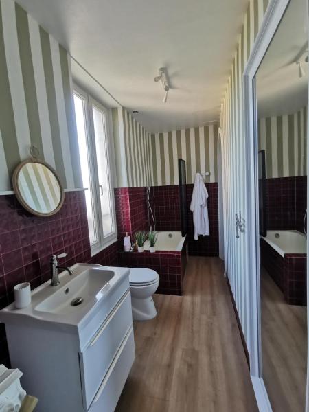 Chambre Et Salle De Bain Indépendante - Gers