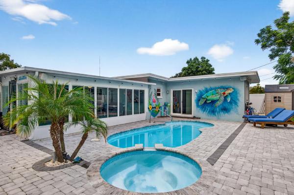 Turtle Cove - Treasure Island, FL