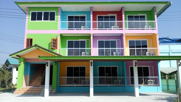 Rueangsrisiri Guesthouse 2 - Thani