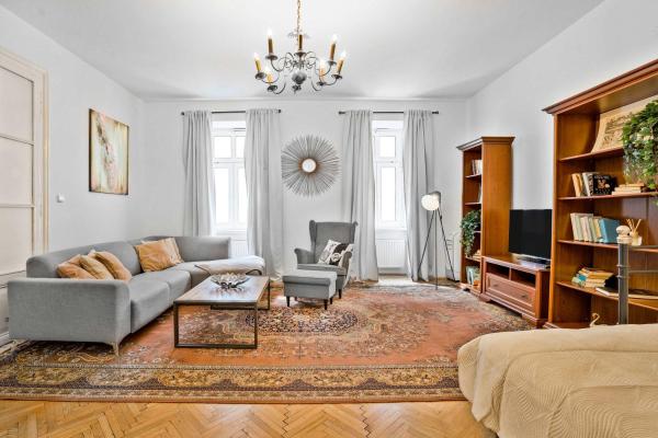 Historical Centrum Escape - Culture & City Life - Bratislava