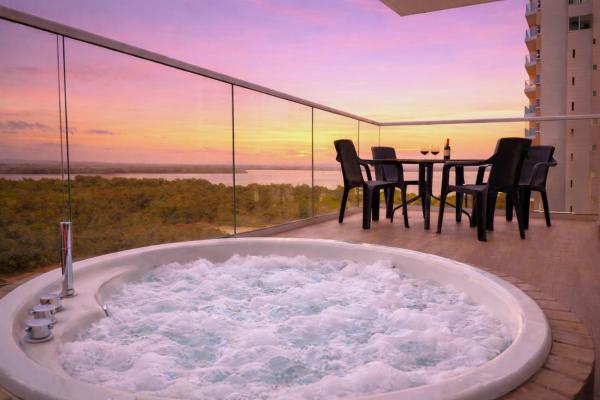 Balcón & Jacuzzi Privado - 2 Hab - Piscina Top - Cartagena, Colombia