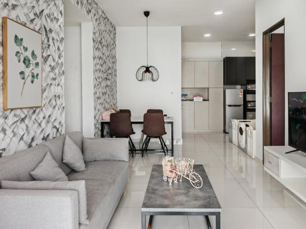 Bay Laurel Sunset Full Seaview Beach Kids Zone - Johor Bahru