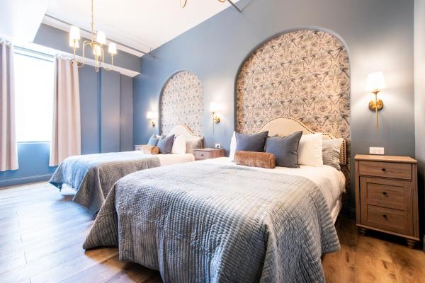 Hollyhock Suite 406 - Louisville, KY