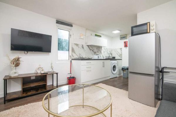 Cosy 1 Bed Cv6 - Nuneaton