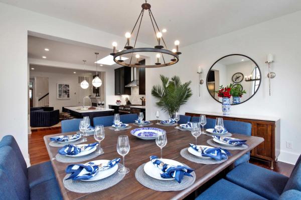 Renovated Victorian Home Forsyth Park - Savannah, GA
