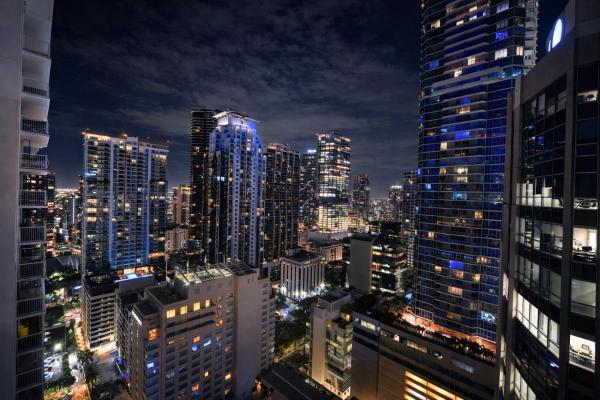 4 Bed Full Condo In Miami With Skyline & Sea View - Miami