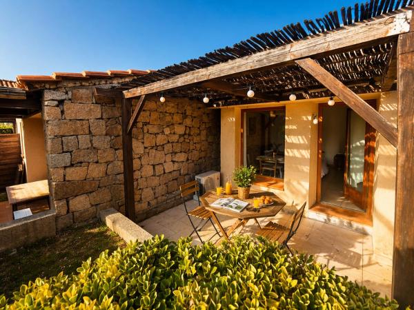 Mini-villa 4 Personnes - Soléa 83 - Vue Nature - Serra-di-Ferro