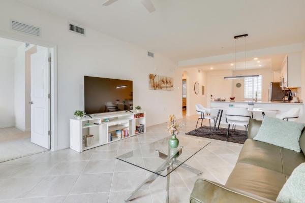 Golf + Poolside Fun! Extended Base In Ibis Landing - Lehigh Acres, FL